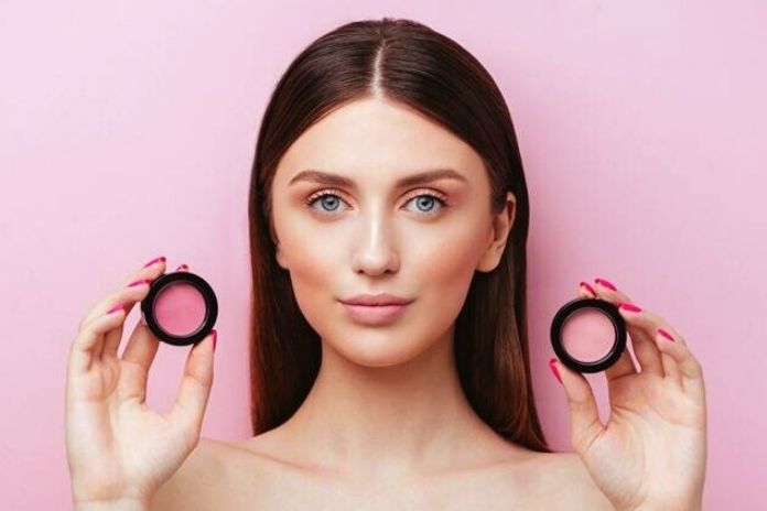 How To Apply Blush On The Face: Tips And Tricks