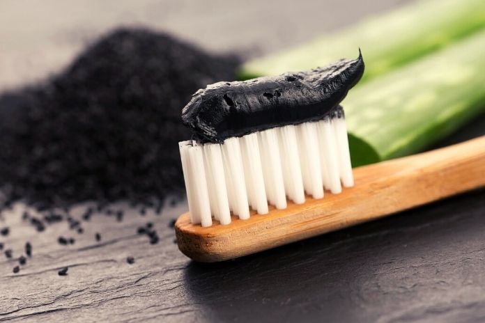 Homemade Toothpaste: 5 Natural Recipes