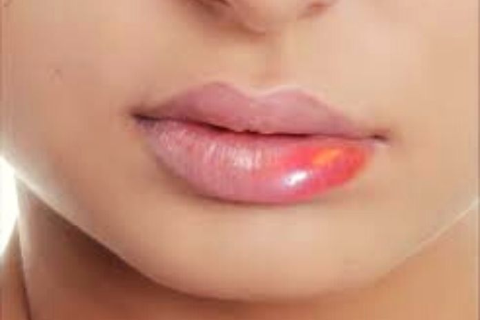 Swollen Lips: 12 Possible Causes